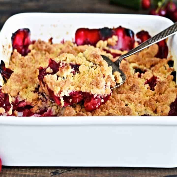 Simple Old Fashioned Cherry Cobbler | Treat Dreams