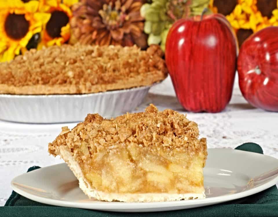 Easy Crumb Topping For Pie | Treat Dreams
